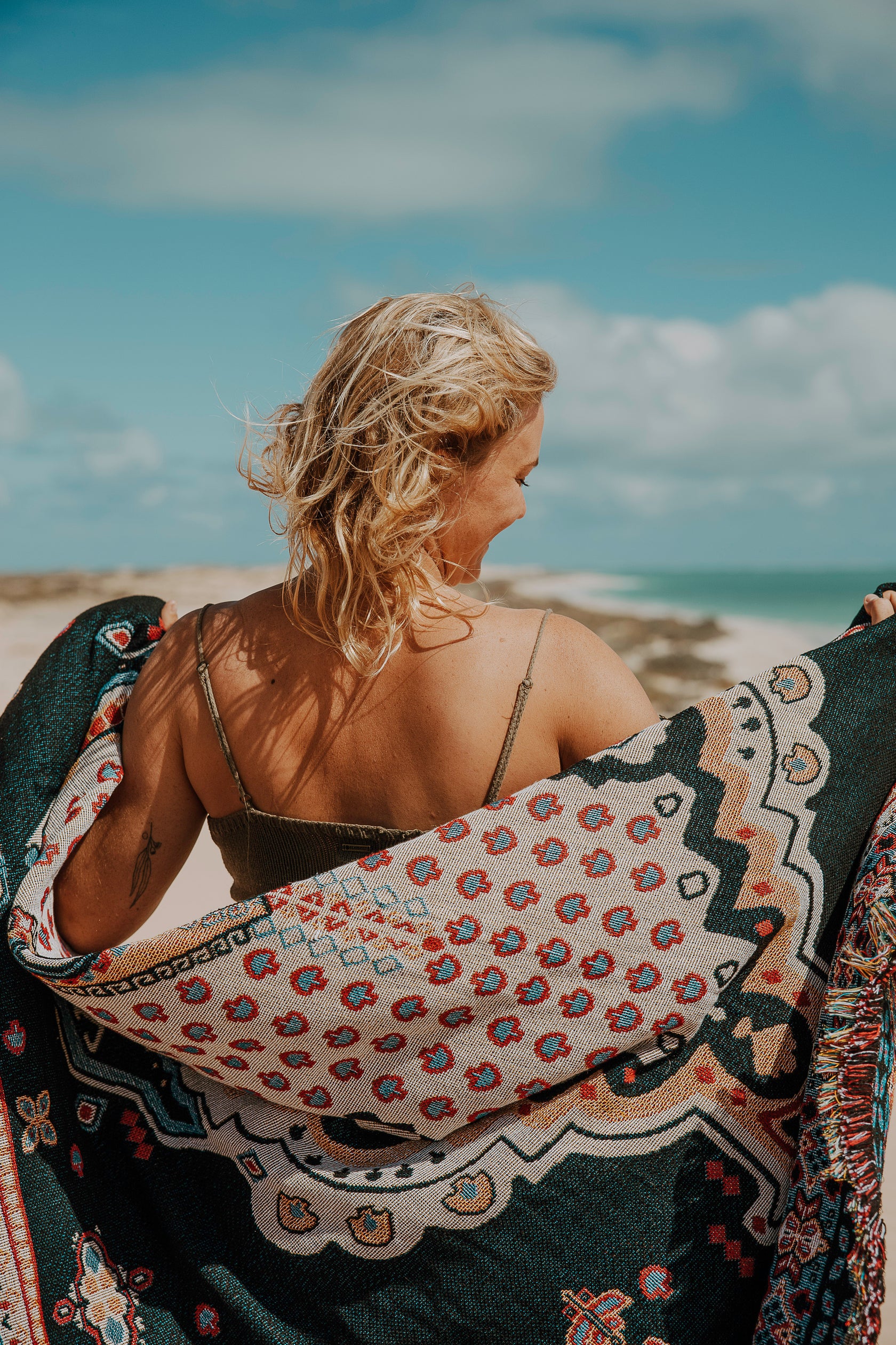 Ticket To Ride' Woven Cotton Throw Rug Picnic Blanket – Hendeer